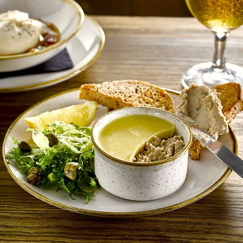 Bluebird Inn | Family friendly pub in Samlesbury Lancashire