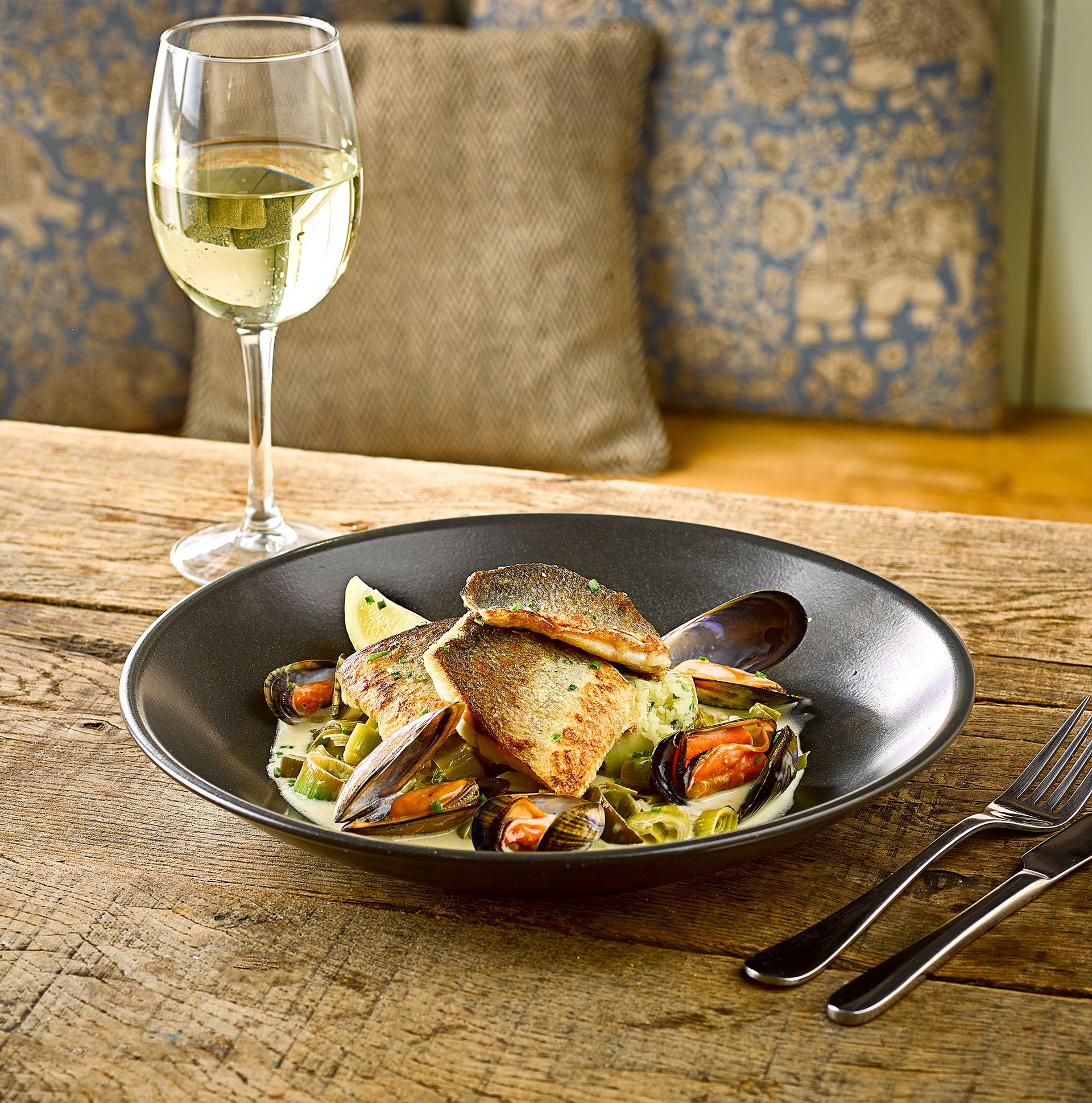 Bluebird Inn | Family friendly pub in Samlesbury Lancashire